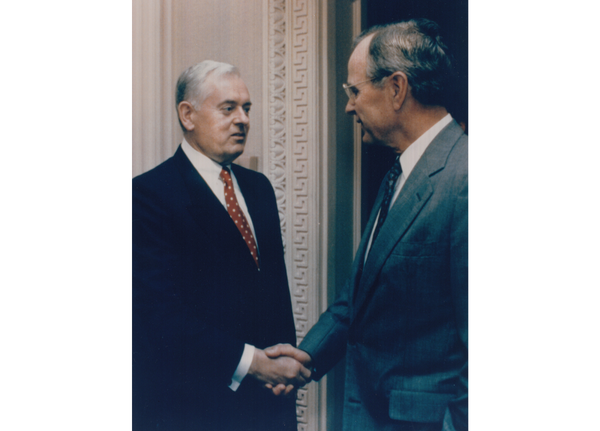 Hubert Beatty meets with President George Bush - AGC of America ...